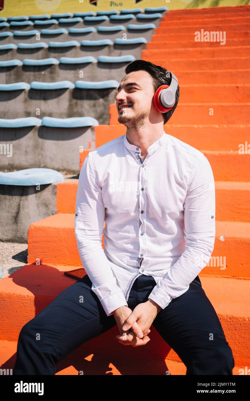 Earphones network hi-res stock photography and images - Alamy