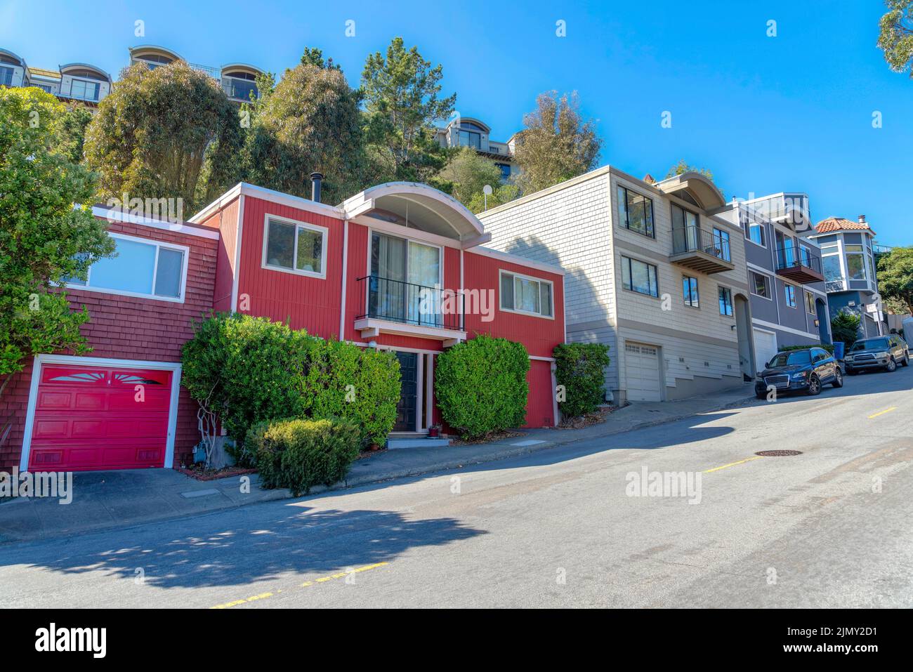 Sloped driveway hi-res stock photography and images - Alamy