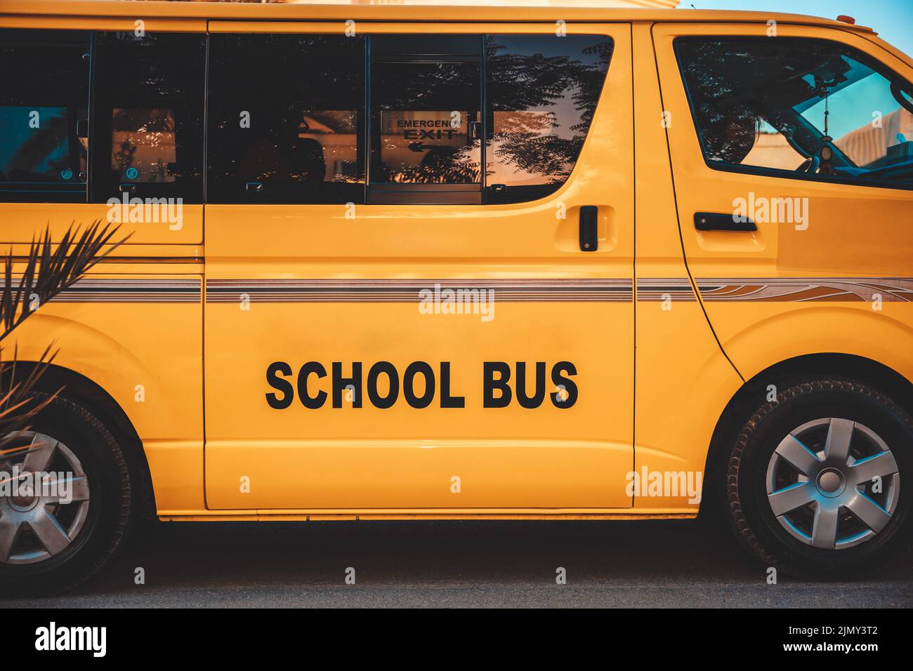 Yellow School Bus Stock Photo - Alamy