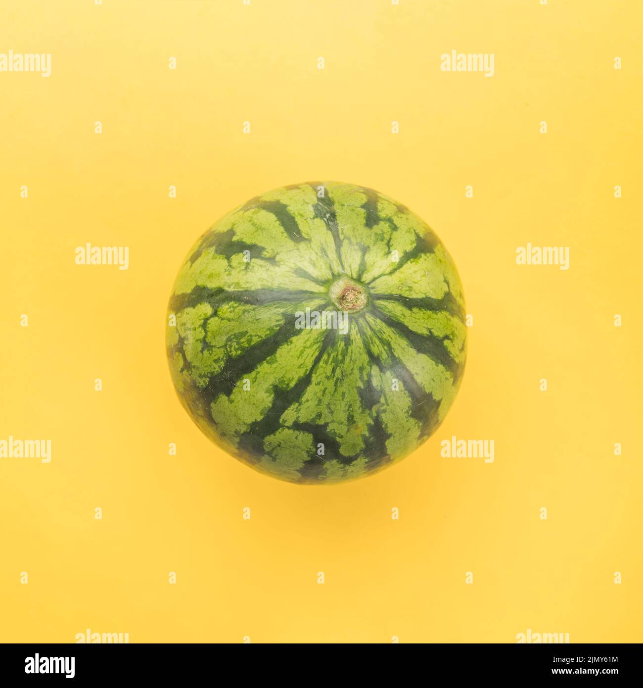 Ripe whole slice hi-res stock photography and images - Alamy