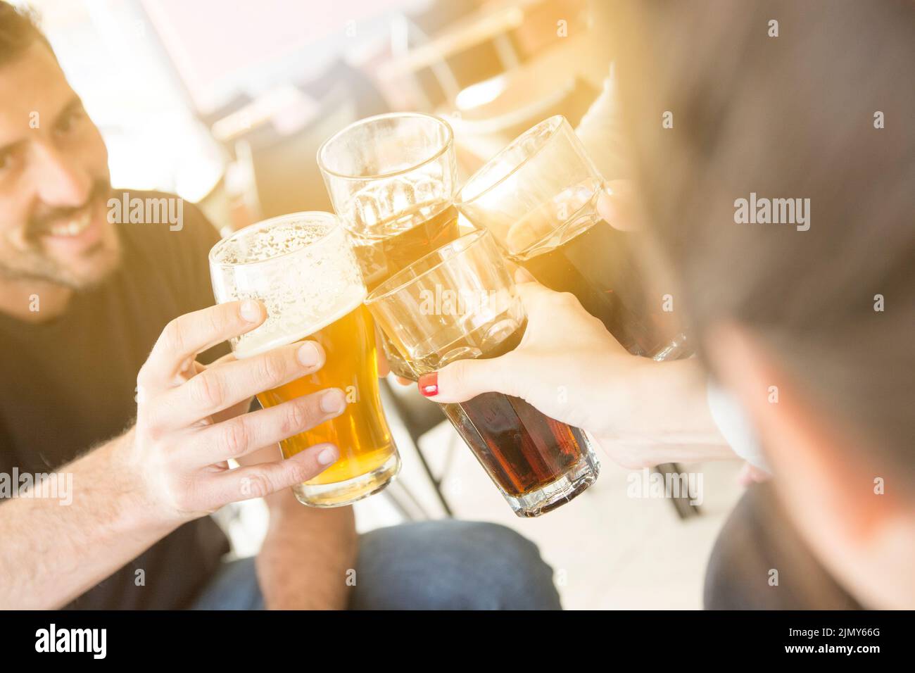 Group friends having drinks bar hi-res stock photography and images - Alamy