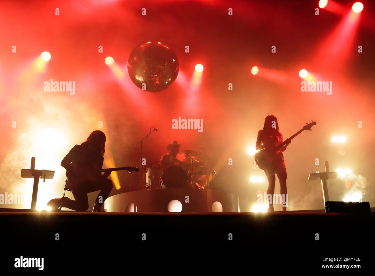 Dj laura hi-res stock photography and images - Alamy