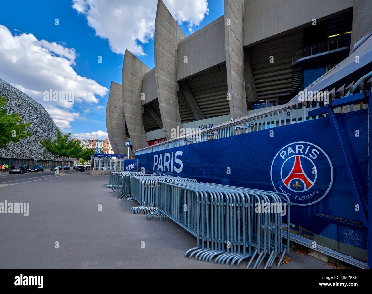 Parc des princes paris exterior hi-res stock photography and images - Alamy