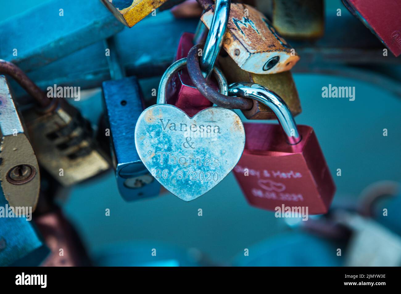 Frankfurt am Main, Deutschland. LOVERS LOCKS ATTACHET TO THE IRON ...
