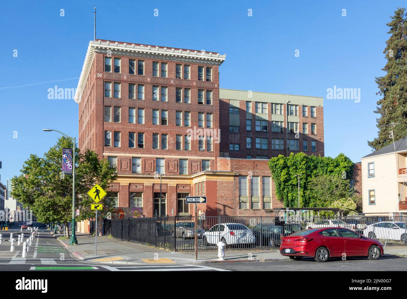 Oakland, USA - May 19, 2022: The morning sun rises on the iconic old ...