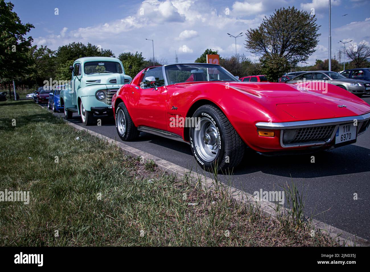 Old ford pick up hi-res stock photography and images - Alamy