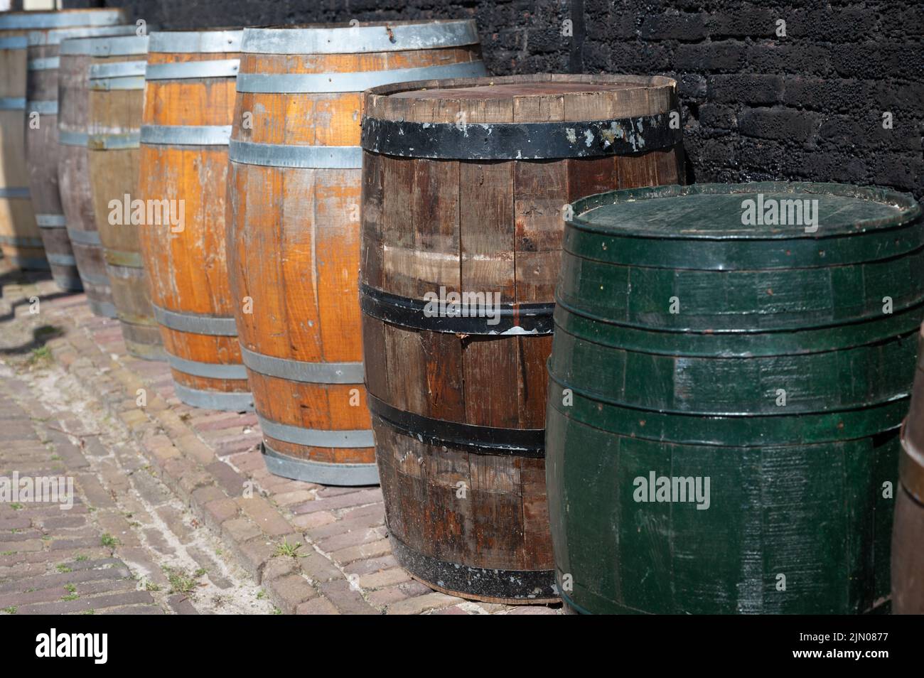 Walking in historical small Dutch fisherman's village in North-Holland ...