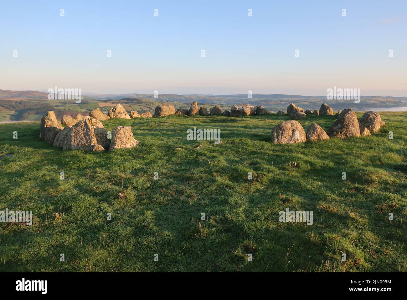 A UFO sighting on Cadair Berwyn and Cadair Bronwen by Moel ty Uchaf ...