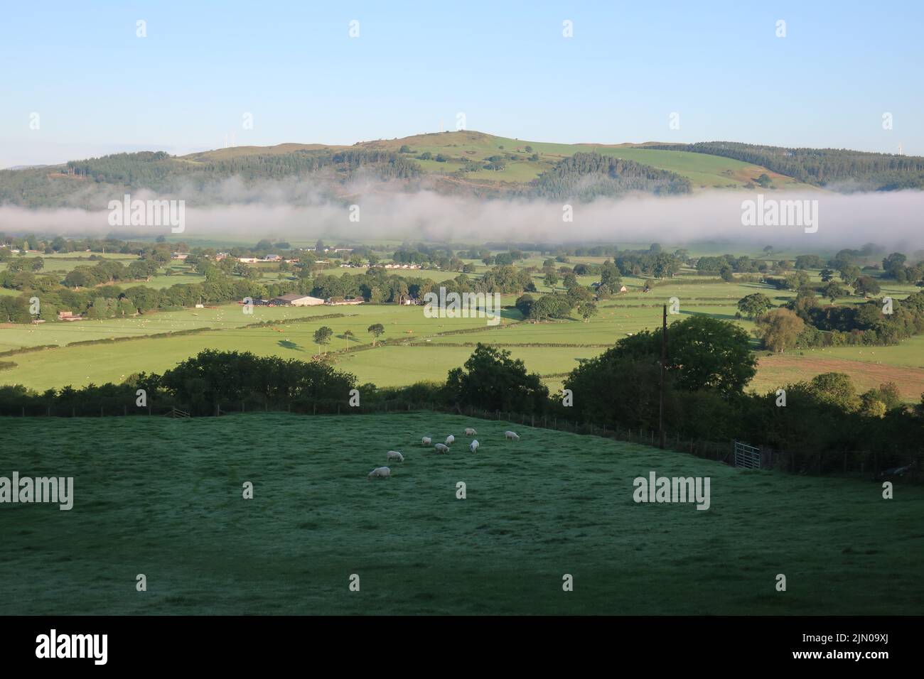 A UFO sighting on Cadair Berwyn and Cadair Bronwen by Moel ty Uchaf ...