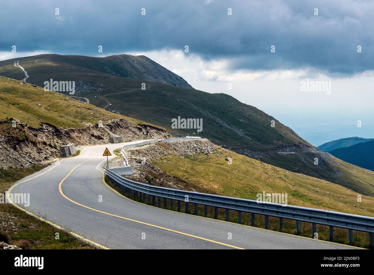 The Transalpina road, Romania Stock Photo - Alamy