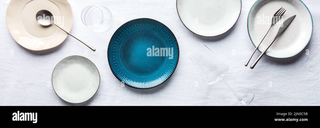 Dinnerware hi-res stock photography and images - Alamy