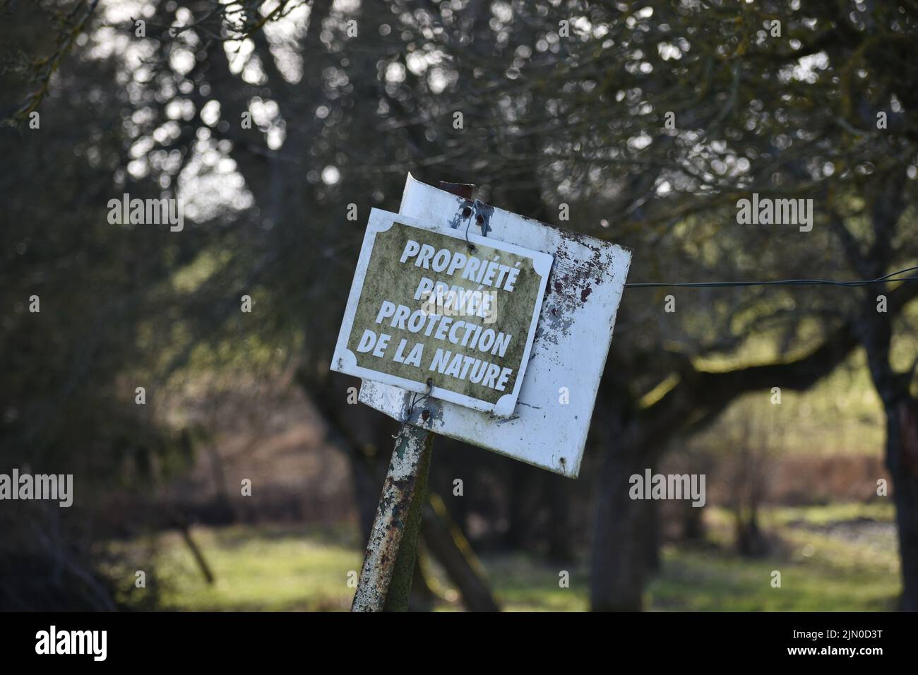 Private property sign written hi-res stock photography and images - Alamy
