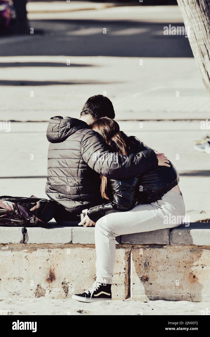 Kiss on a beach hi-res stock photography and images - Alamy