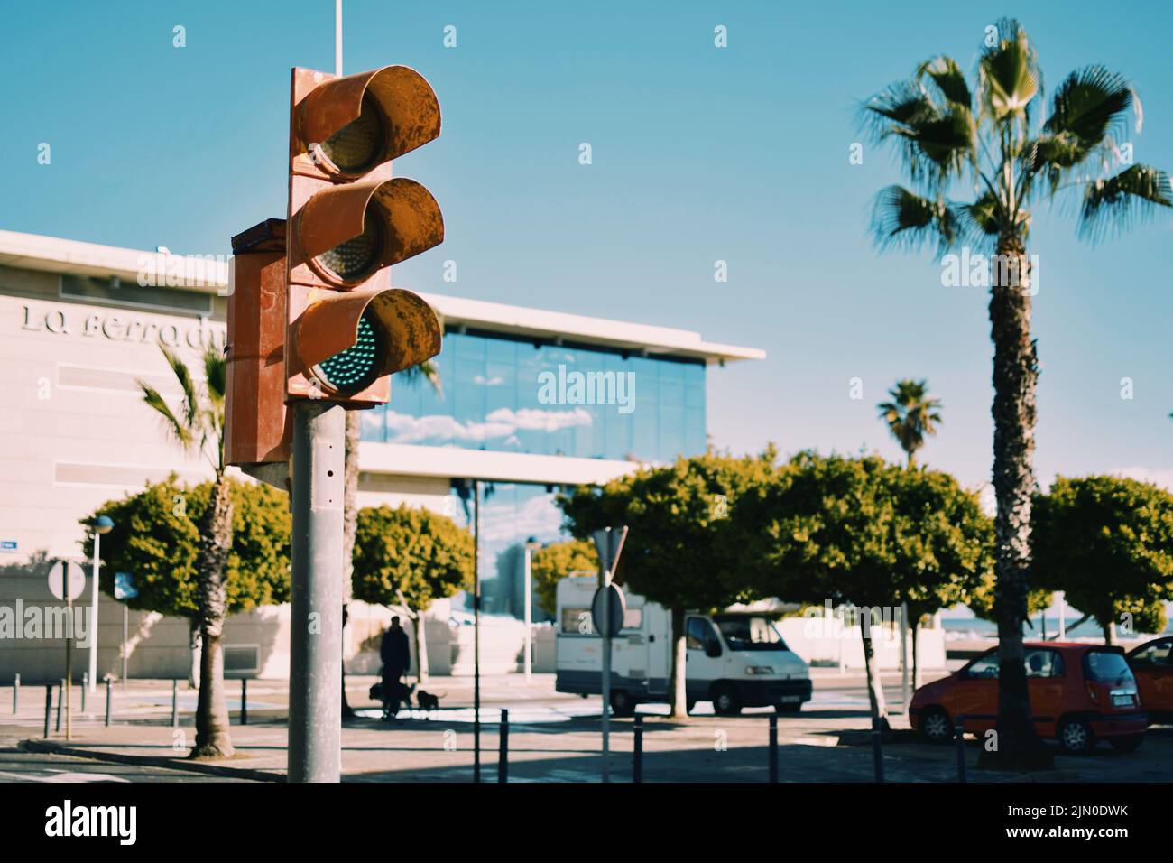 photo of traffic lights in spain Stock Photo - Alamy
