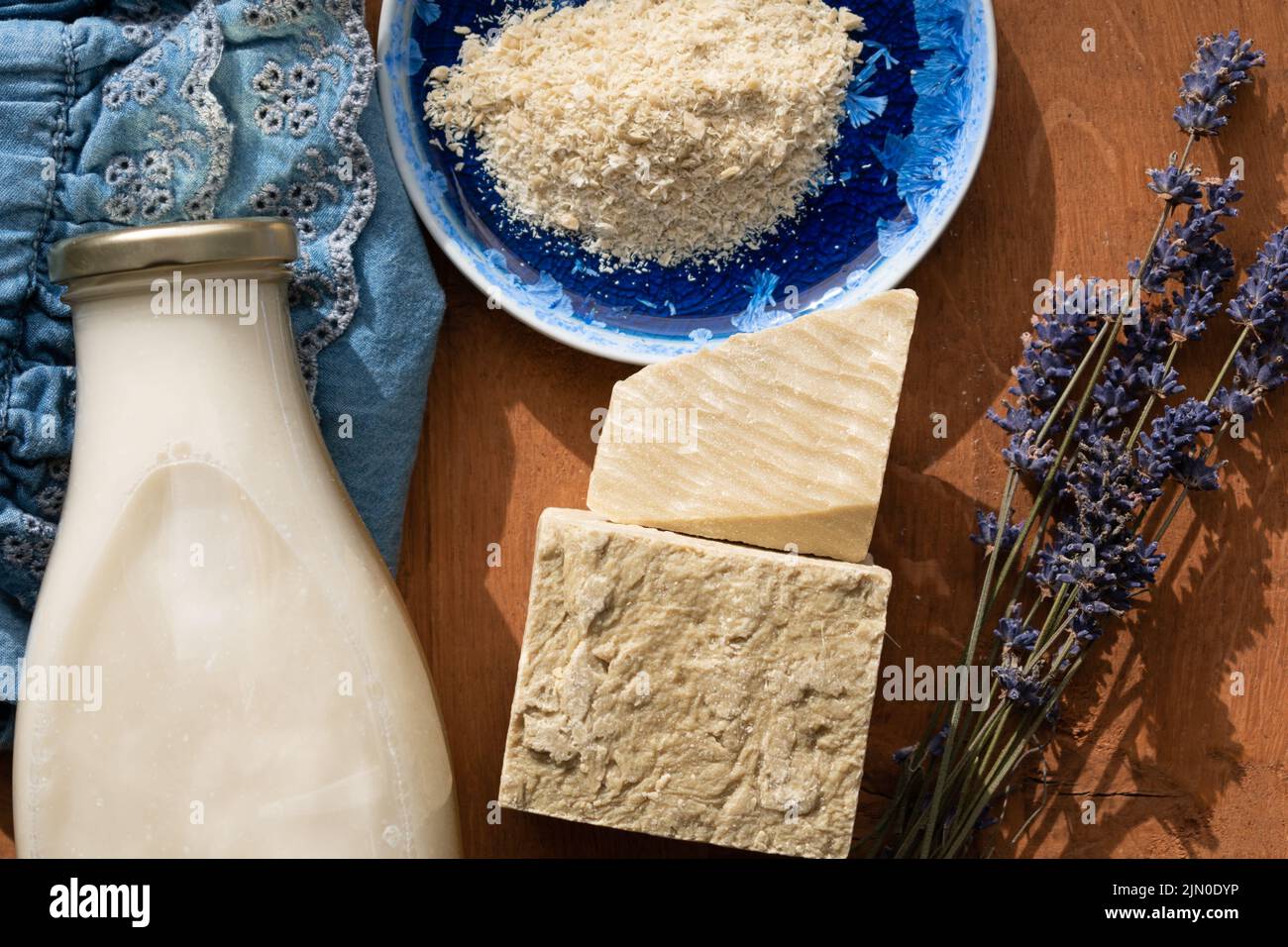 Homemade laundry, Marseille grated soap, DIY, do it yourself, zero ...