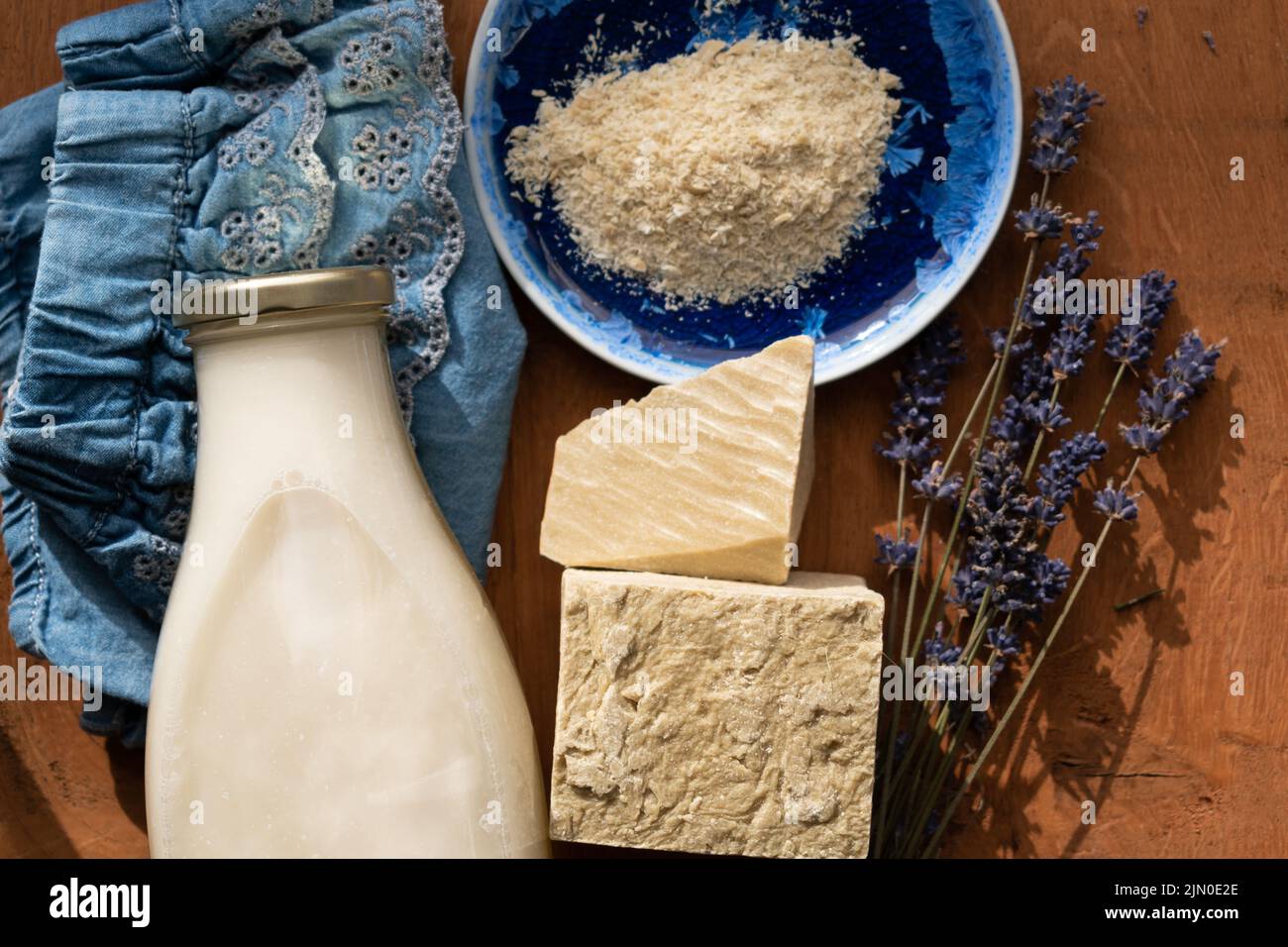 Homemade laundry, Marseille grated soap, DIY, do it yourself, zero ...