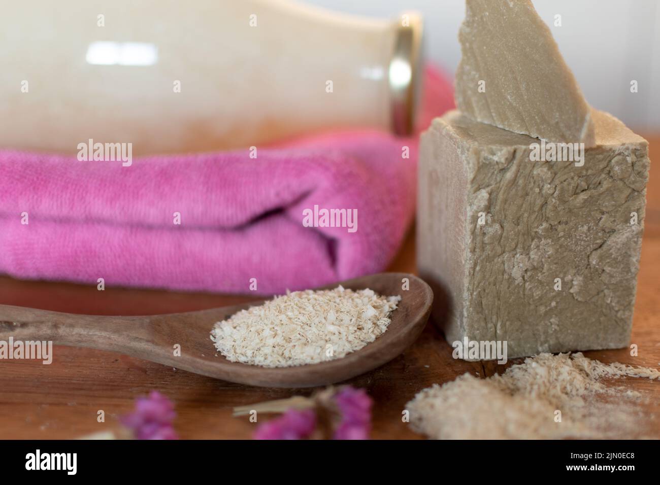 Homemade laundry, Marseille grated soap, DIY, do it yourself, zero ...