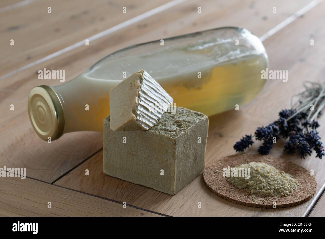 Homemade laundry, Marseille grated soap, DIY, do it yourself, zero ...