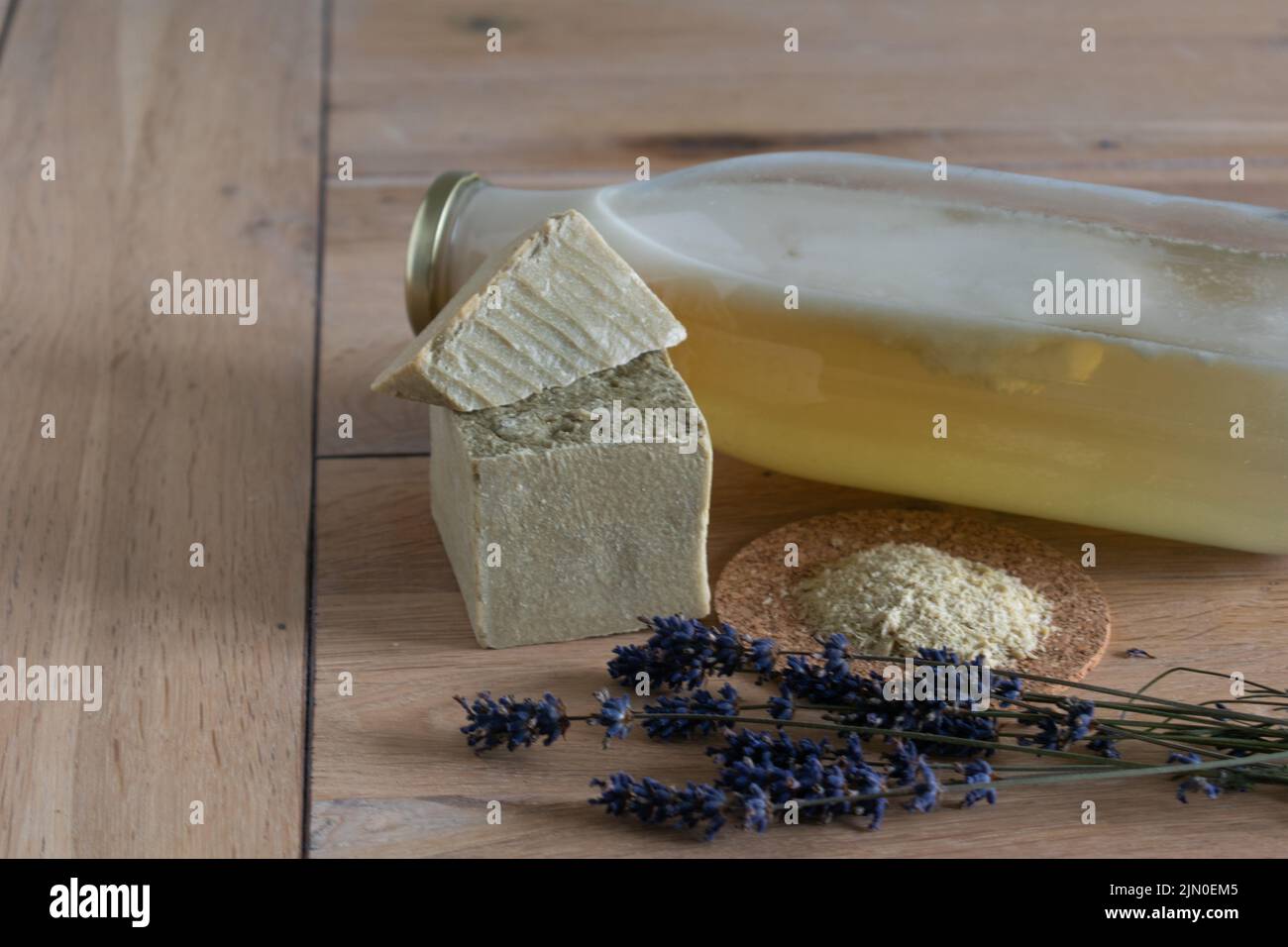 Homemade laundry, Marseille grated soap, DIY, do it yourself, zero ...