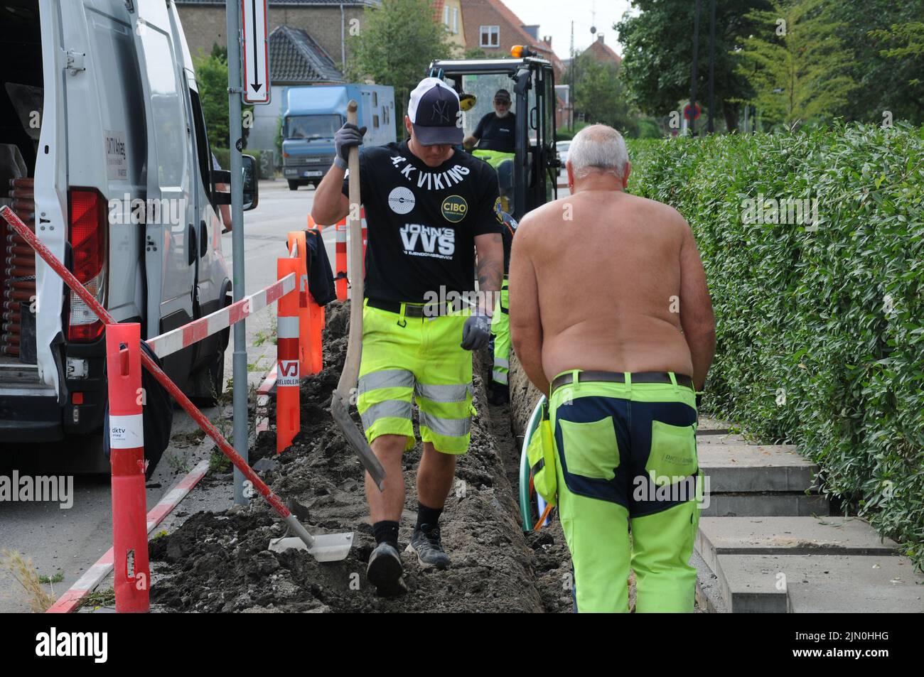 Dktv net hi-res stock photography and images - Alamy