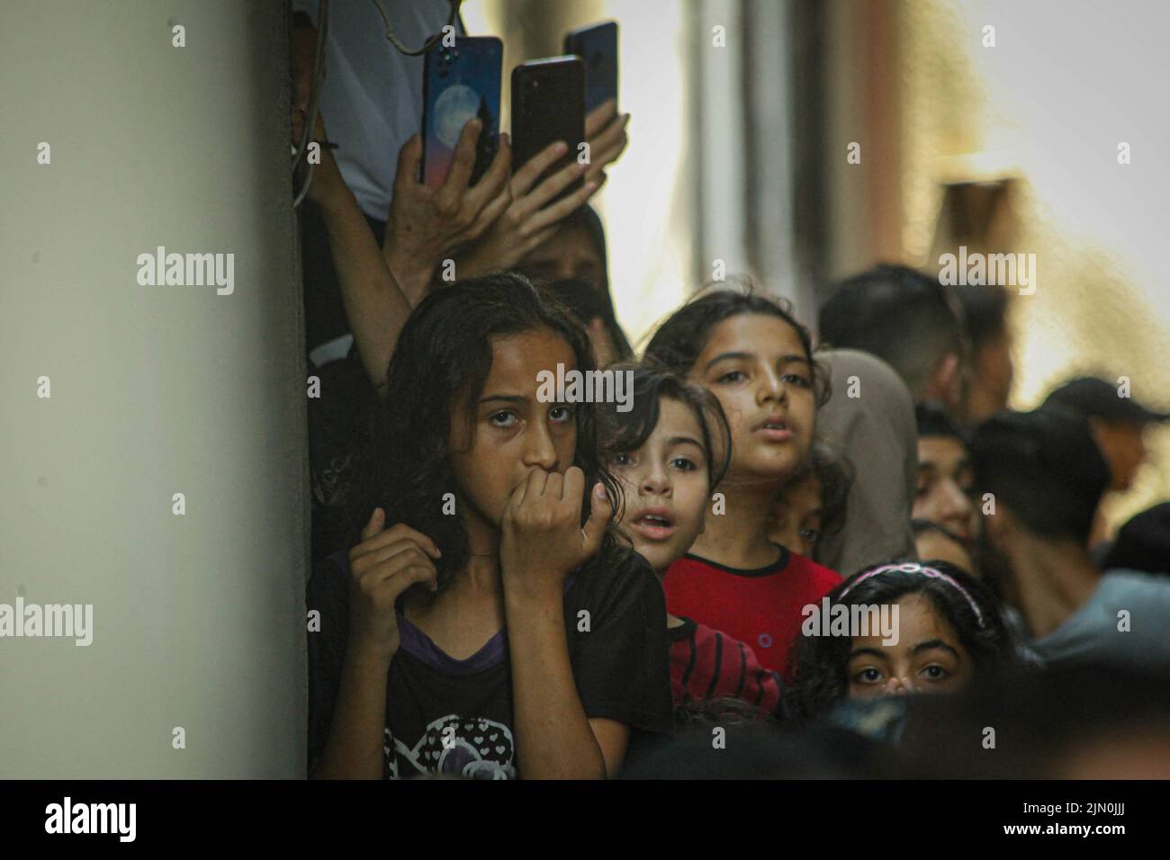 Gaza, Palestine. 08th Aug, 2022. funeral Palestinians the bodies of ...
