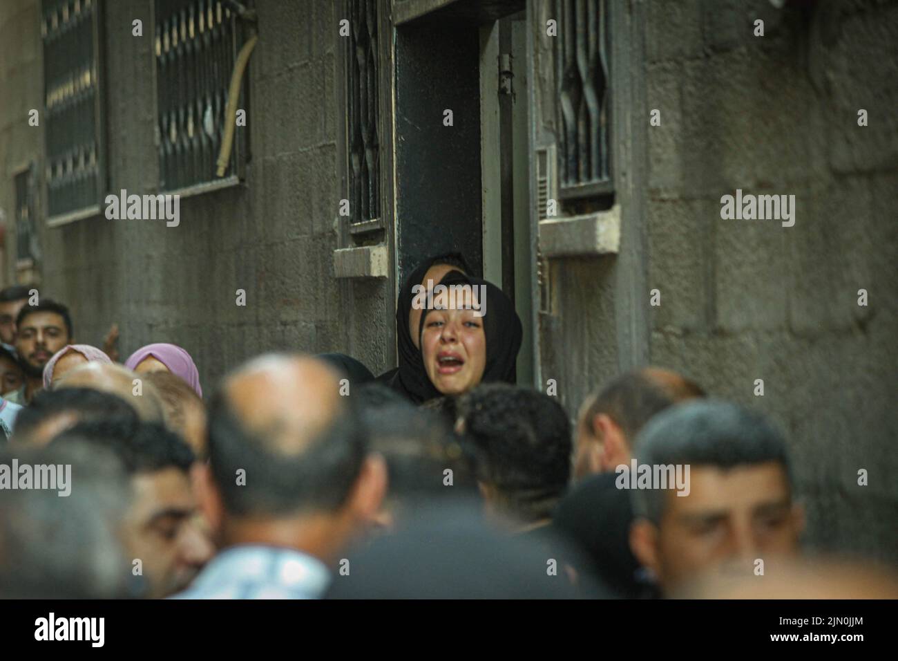 Gaza, Palestine. 08th Aug, 2022. funeral Palestinians the bodies of ...