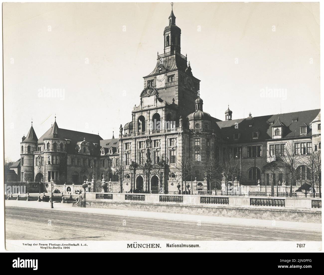 Front national history museum Cut Out Stock Images & Pictures - Alamy