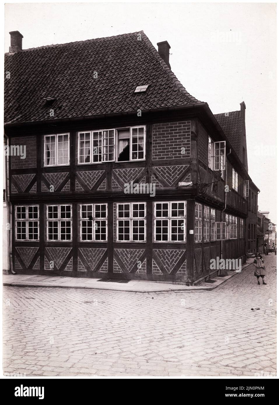 21 7 21 cm Cut Out Stock Images & Pictures - Alamy