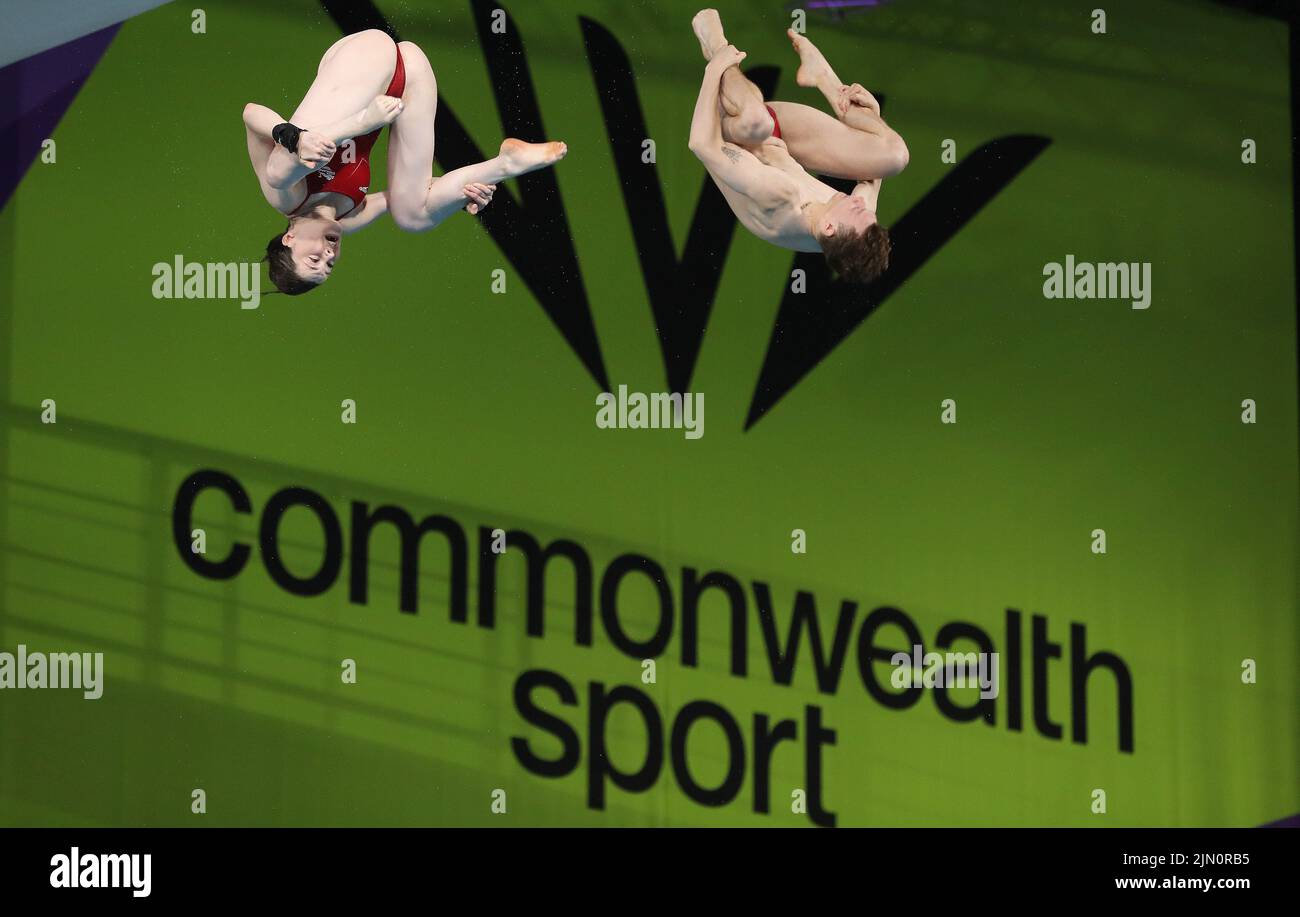 Commonwealth games diving hi-res stock photography and images - Alamy