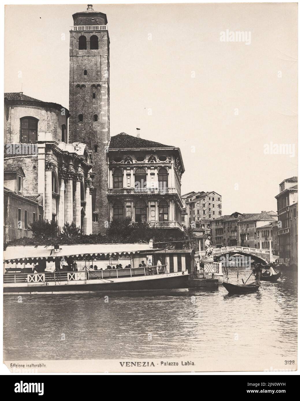 24 x 19 cm Cut Out Stock Images & Pictures - Alamy