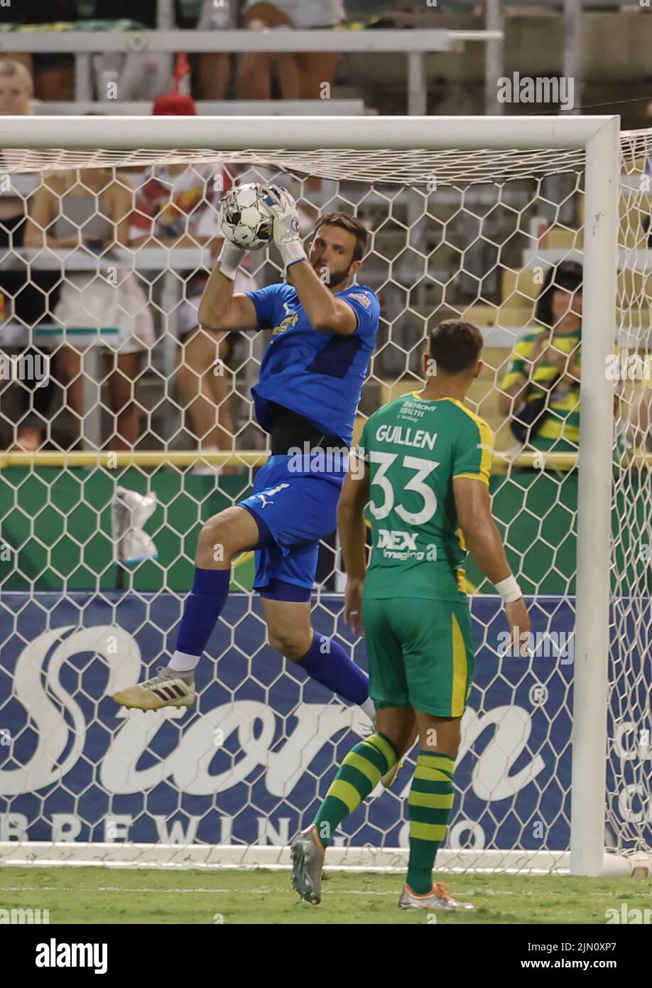 St. Petersburg, FL: Tampa Bay Rowdies goalkeeper C.J. Cochran (1) makes ...