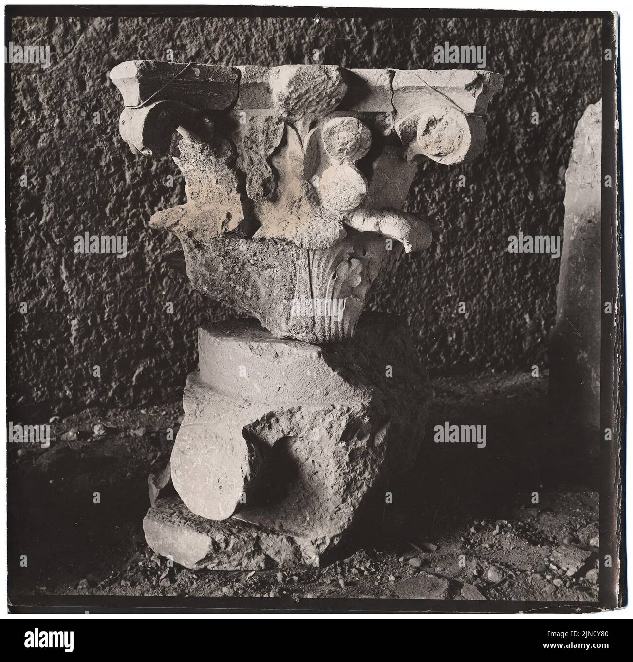 Corinthian column fragment Cut Out Stock Images & Pictures - Alamy