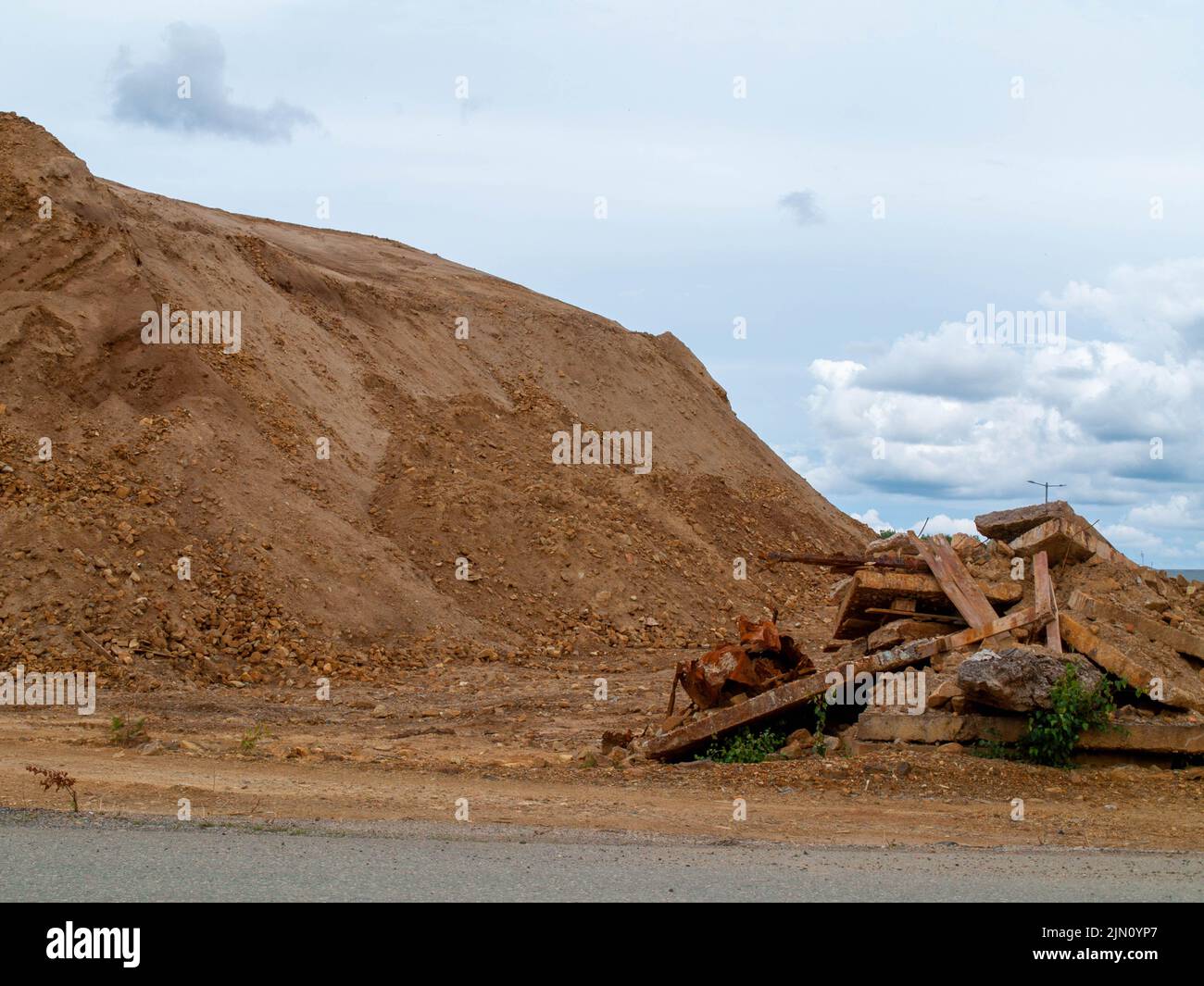 Metallic rusty rubble pieces in Post Apocalyptic landscape with Falu ...