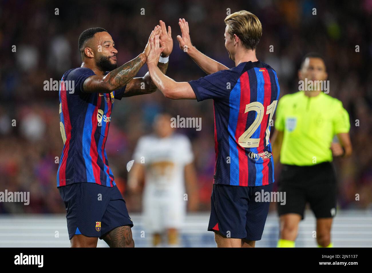 Memphis Depay and Frenkie de Jong of FC Barcelona during the Joan ...