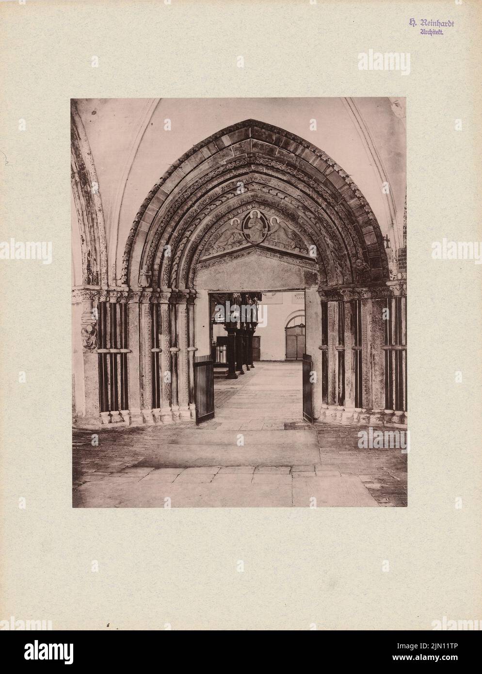 Stufenportal hi-res stock photography and images - Alamy