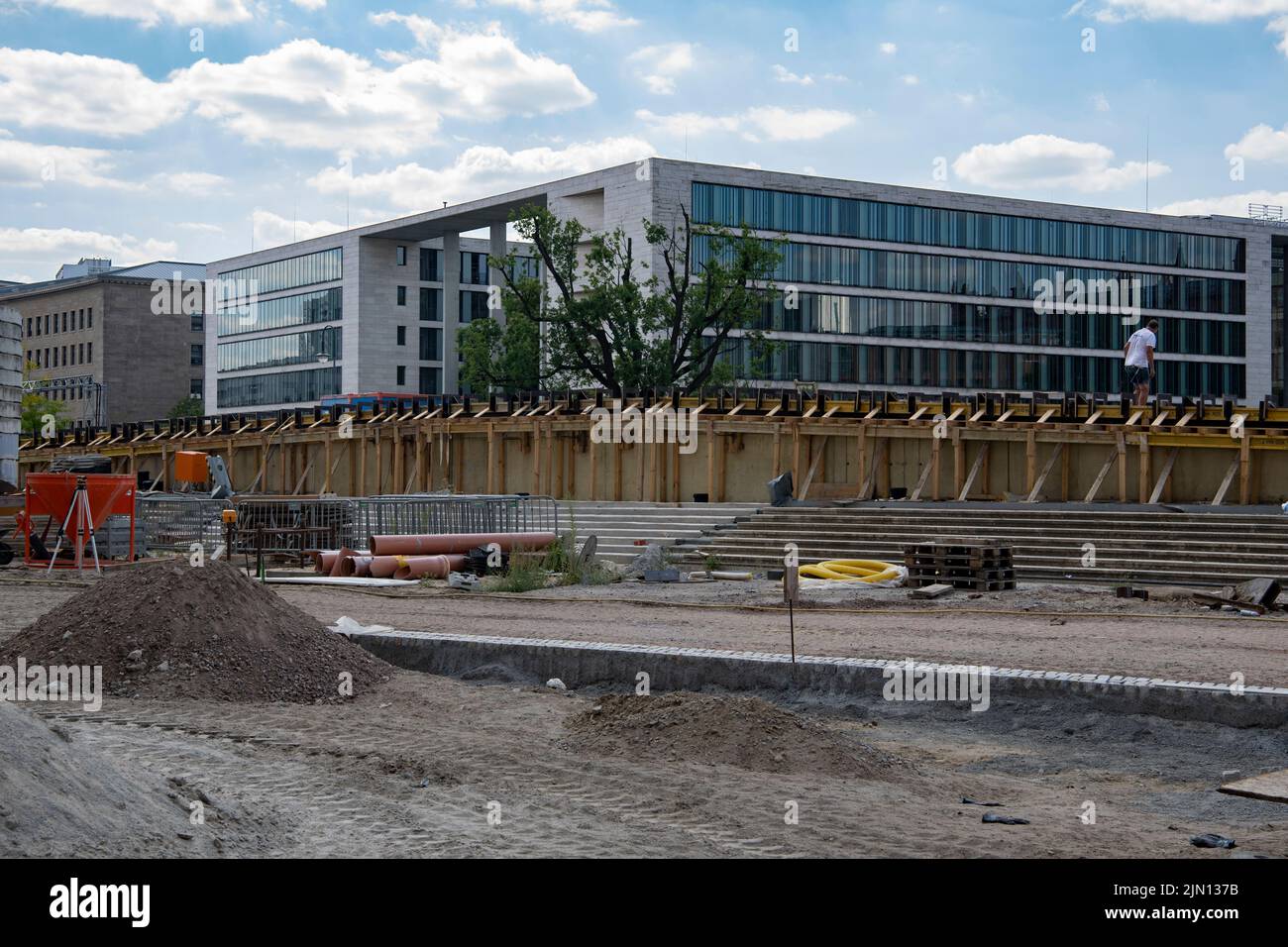 Berlin wall unity art hi-res stock photography and images - Alamy