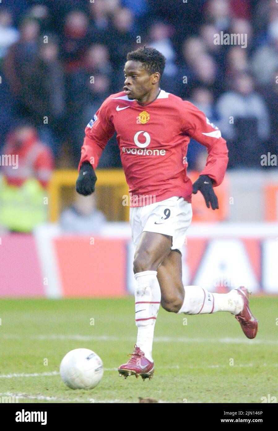 Manchester United Louis Saha Stock Photo - Alamy Manchester United Louis Saha Stock Photo - Alamy