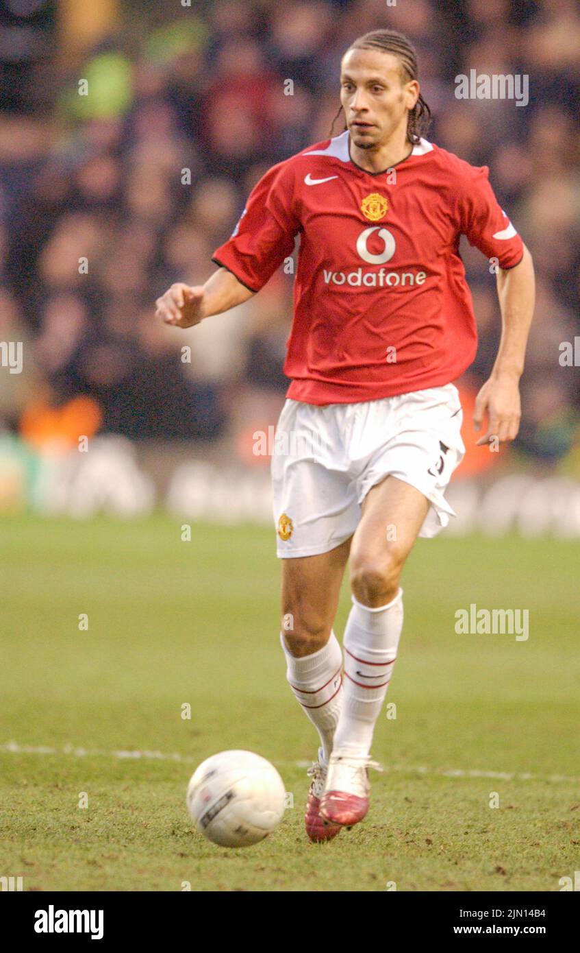 Manchester United Rio Ferdinand Stock Photo - Alamy