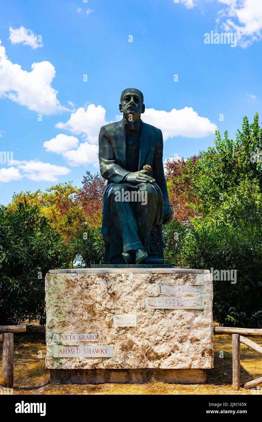 Statue of Ahmed Shawky. Translation: "The Arab poet Ahmed Shawky 1868 ...