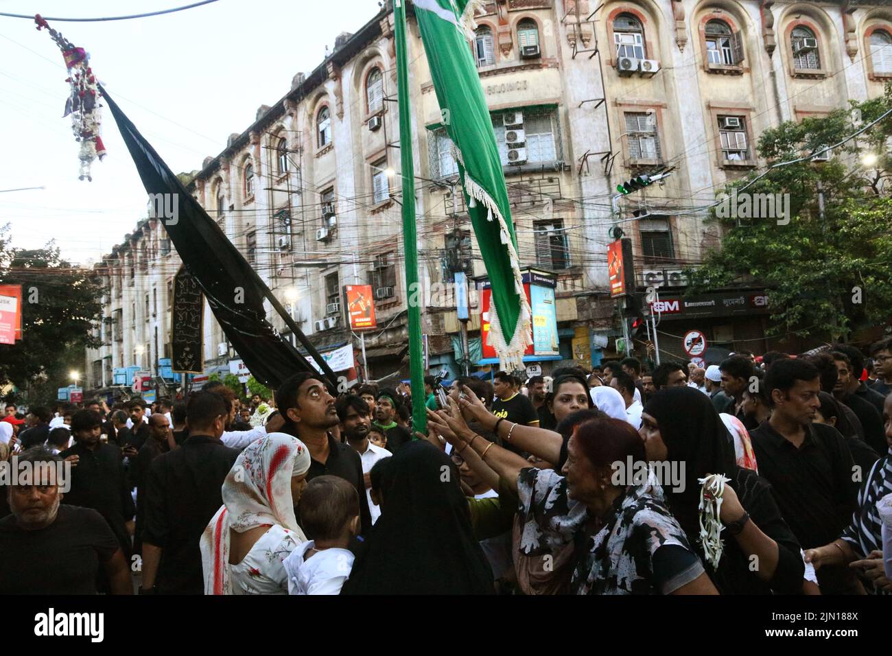 Kolkata, India. 07th Aug, 2022. Shia Muslims participate in a religious ...