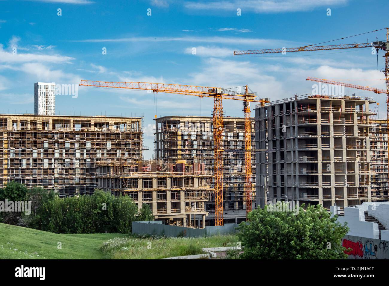 Russia, Moscow. Construction of houses Stock Photo - Alamy