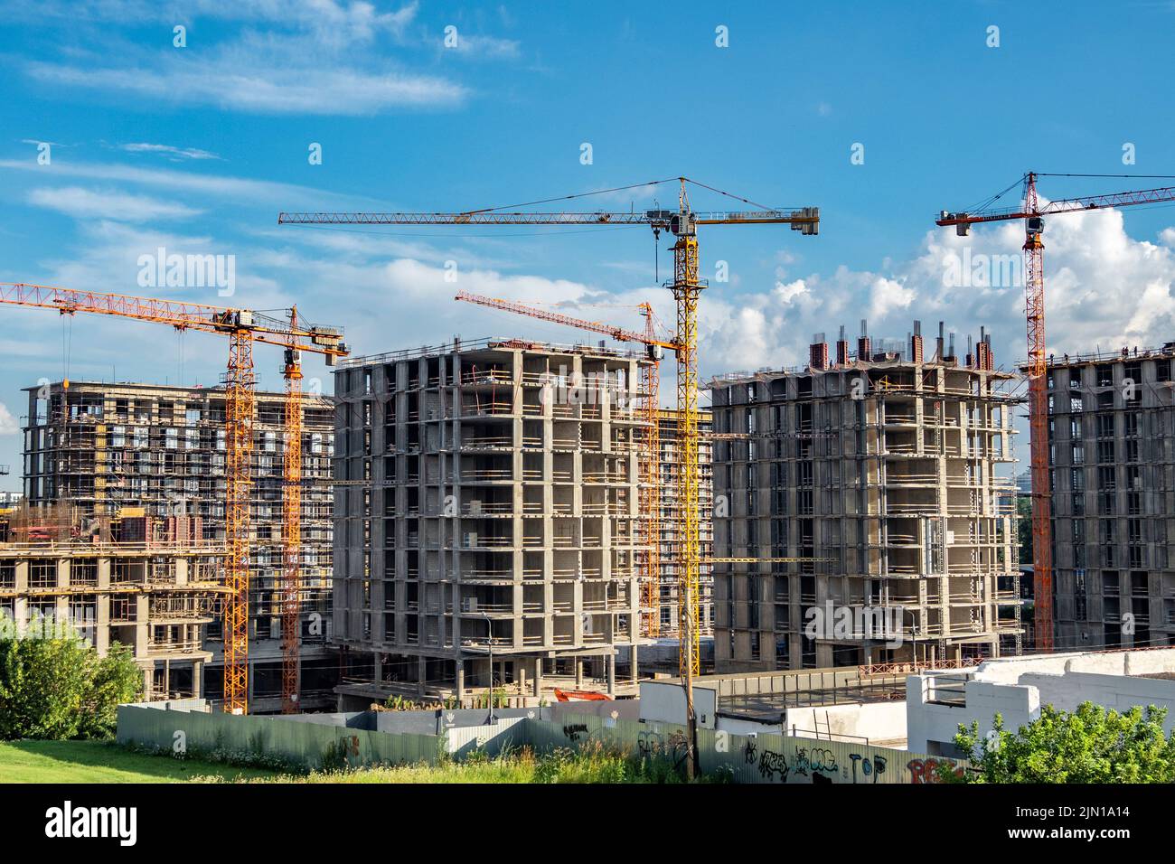 Russia, Moscow. Construction of houses Stock Photo - Alamy