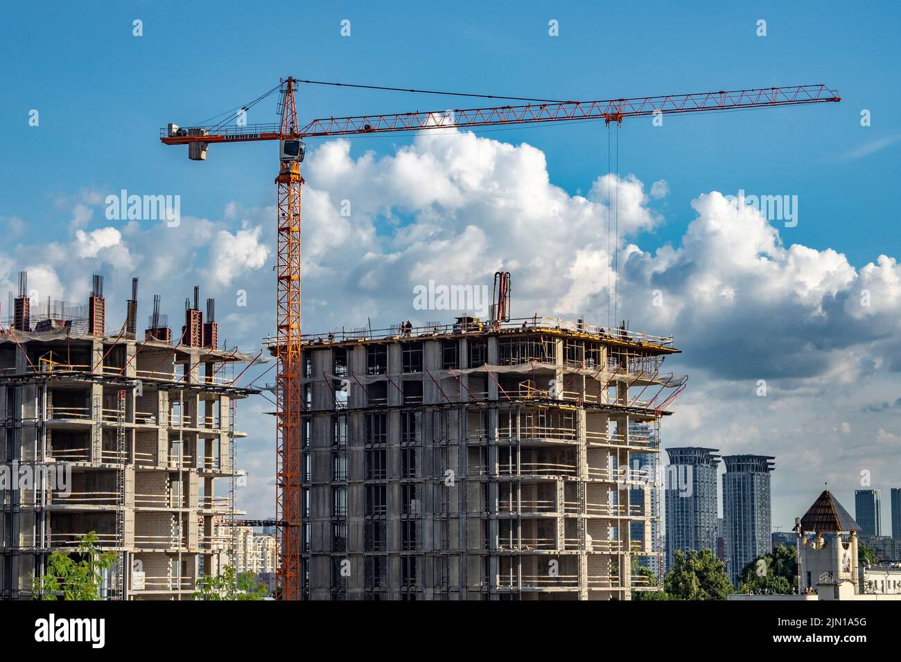 Russia, Moscow. Construction of houses Stock Photo - Alamy