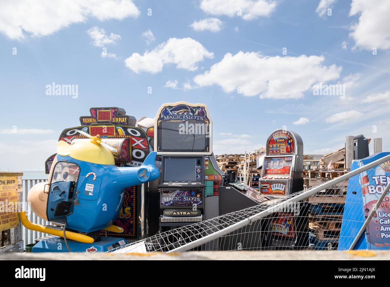 Walton pier hi-res stock photography and images - Alamy