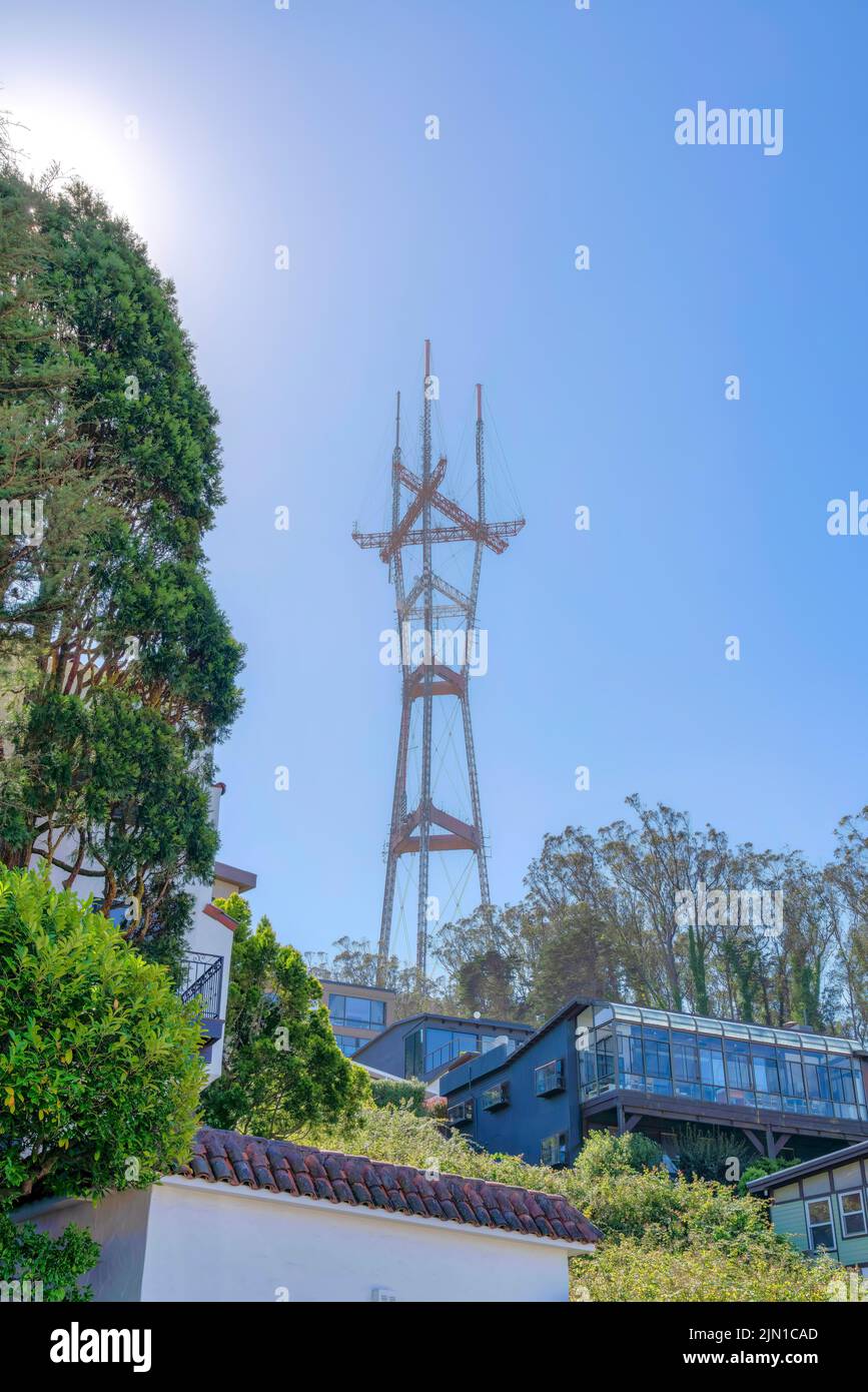 Sutro Tower over a neighborhood with large house buildings at San ...