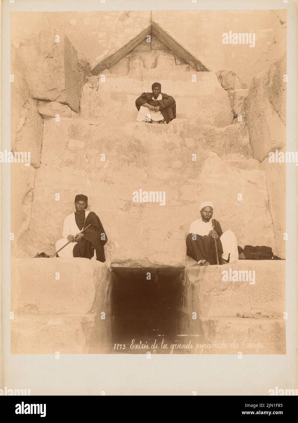 Bonfils felix 1831 1885 eingang zur cheopspyramide hi-res stock ...