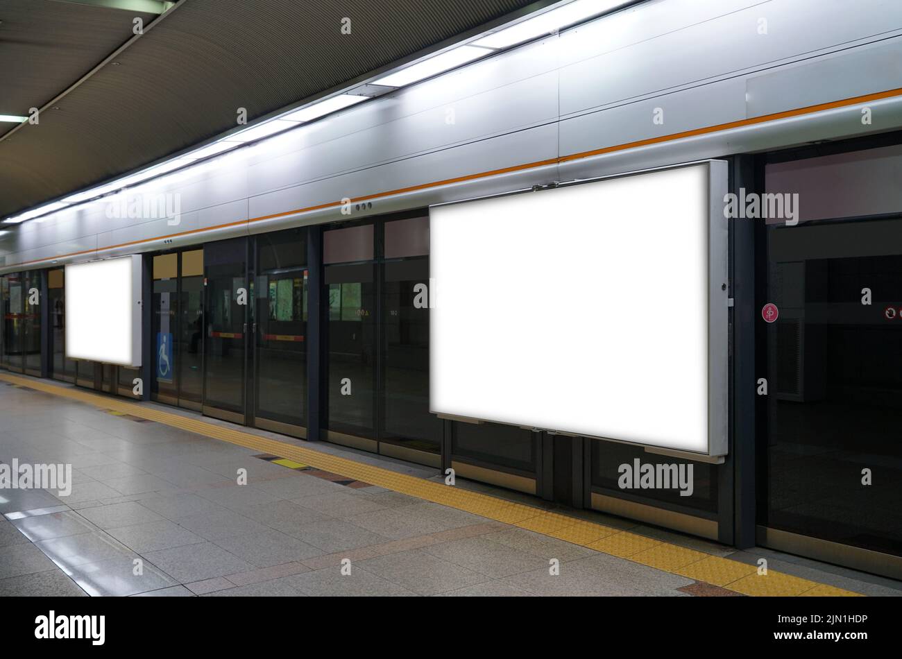 Subway Scenery and Advertising Mockup Stock Photo - Alamy