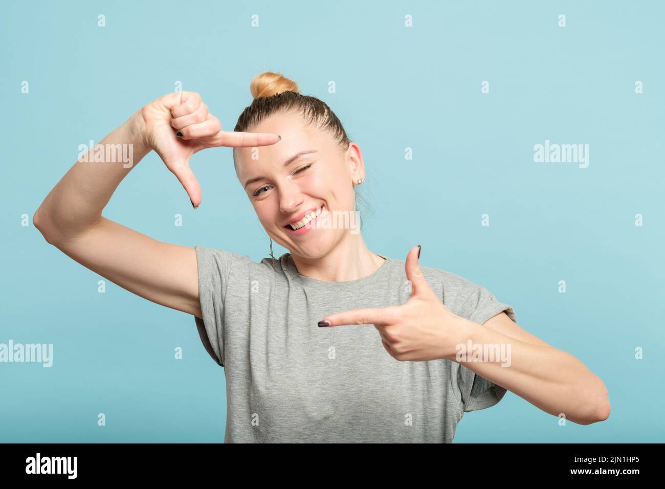 woman take photo hands frame photography hobby Stock Photo - Alamy