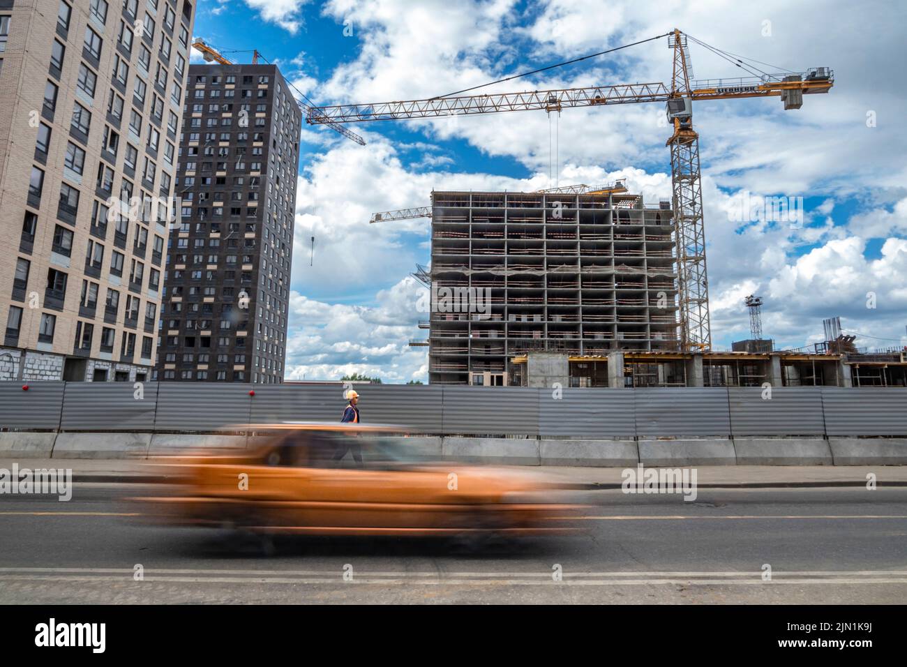 Russia, Moscow. Construction of houses Stock Photo - Alamy