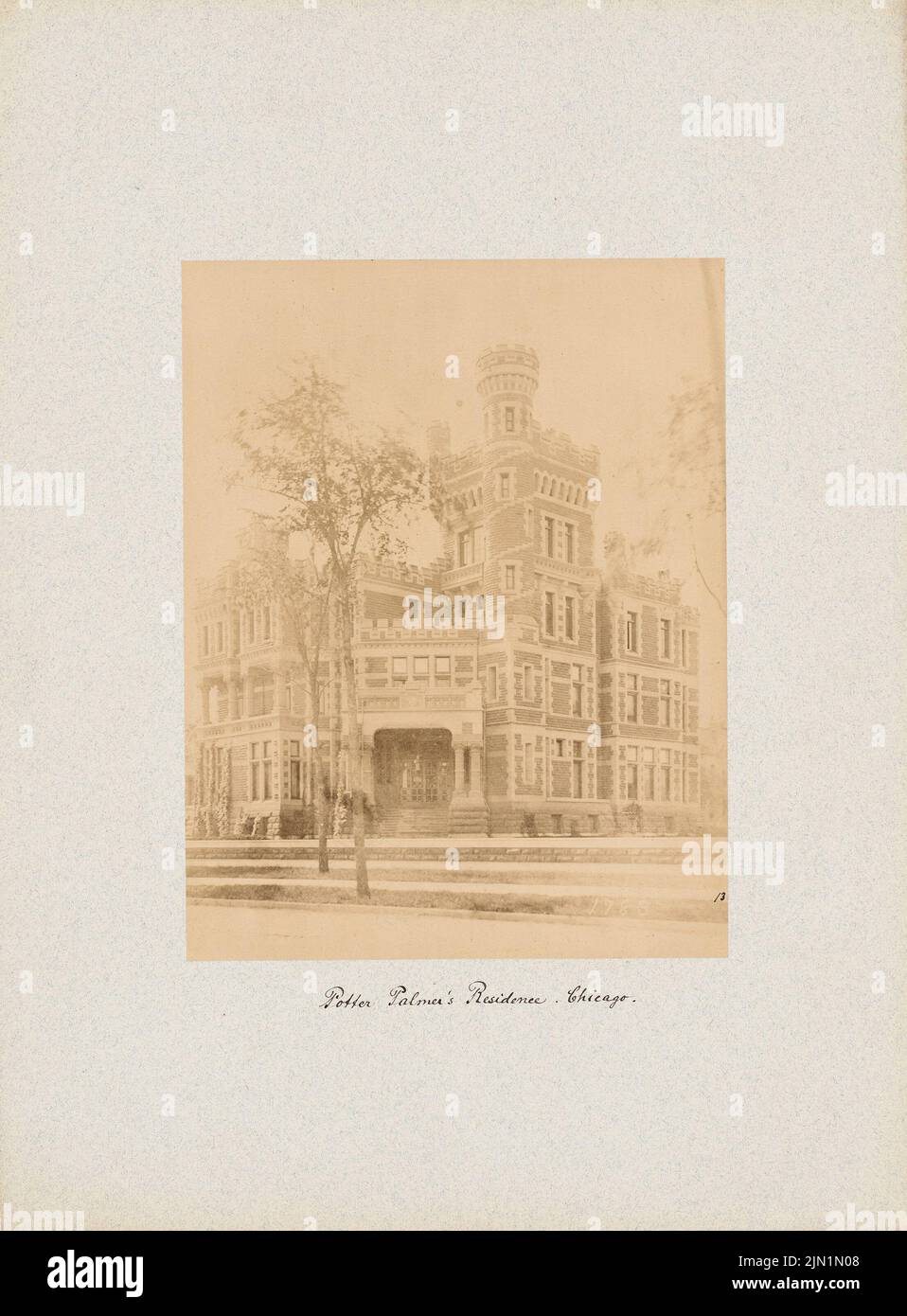 Potter palmer mansion hi-res stock photography and images - Alamy